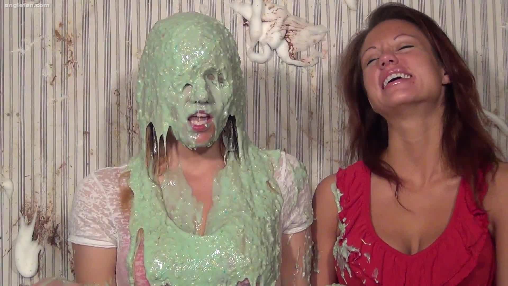 AnglefanSC2 - Liz & Amy pt 3 Gallery