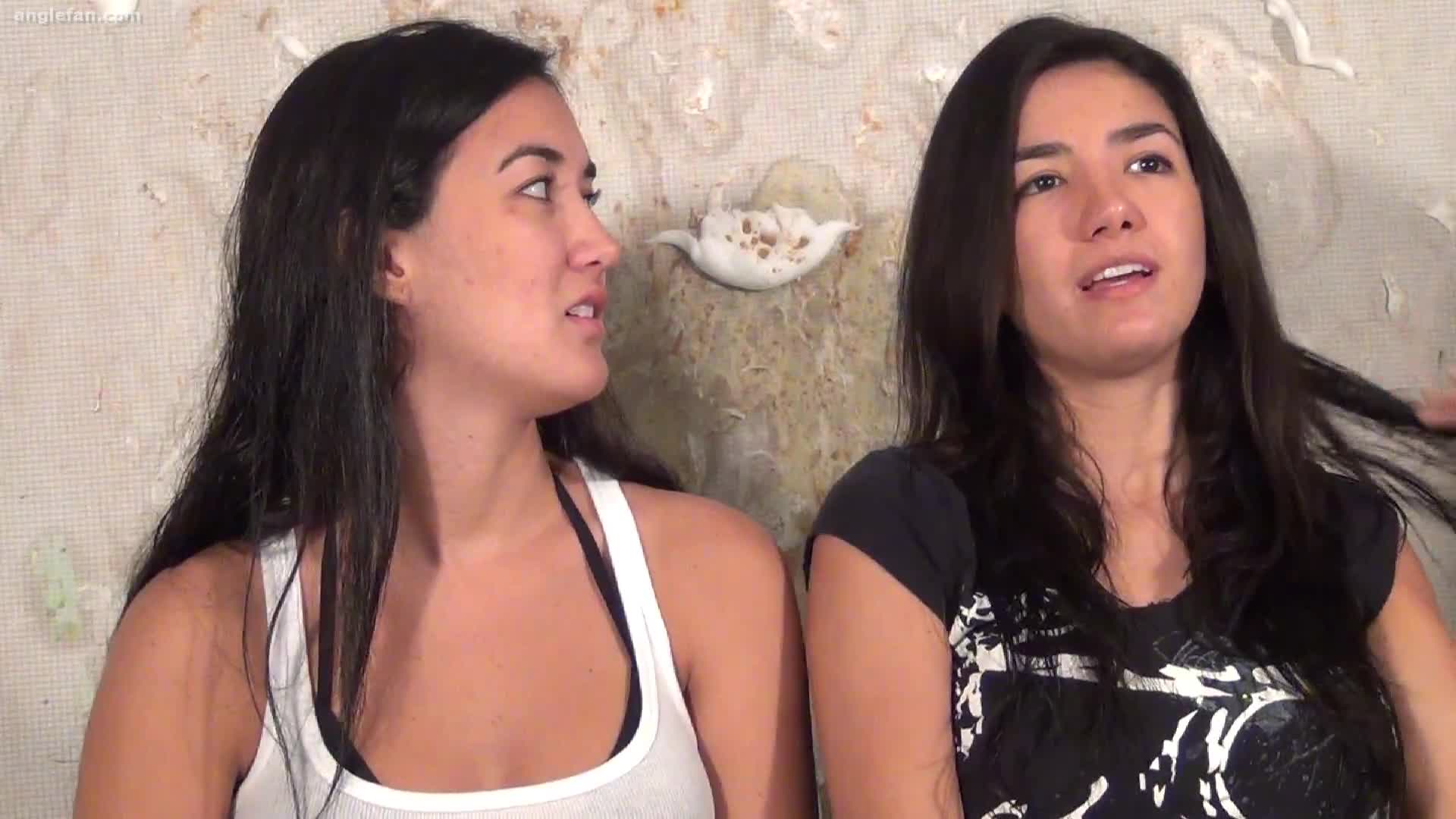 AnglefanAFL27 - Julia & Sandra pt 1 Gallery