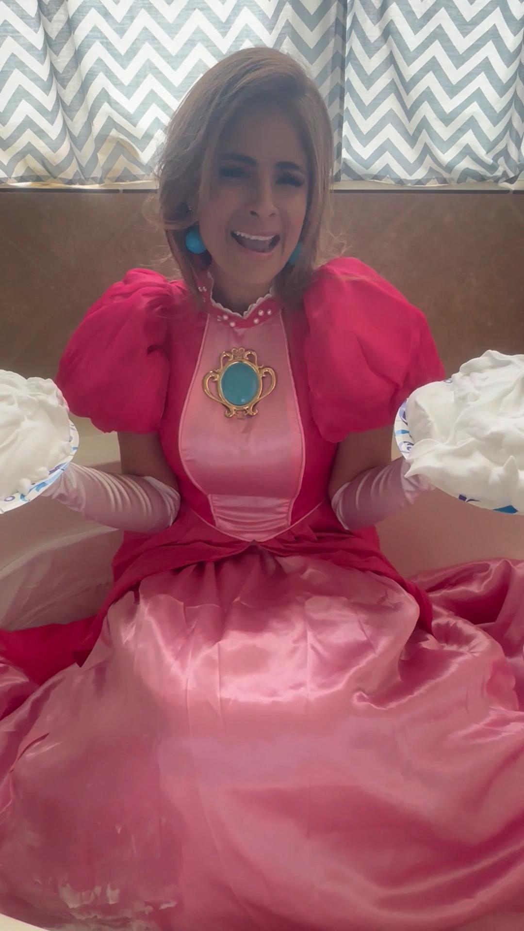 Vivi Princess Peach Custom! Gallery